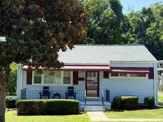 815 Rockett St, Greensboro, NC 27406