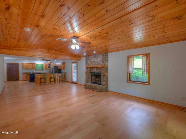 815 Rockridge Road