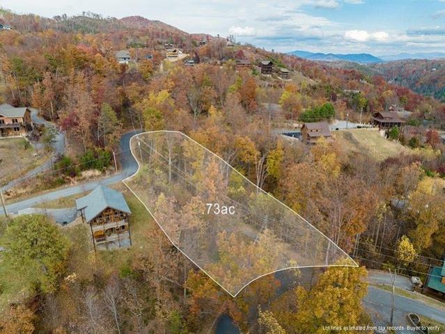 815 Red Fox Trl, Gatlinburg, TN 37738