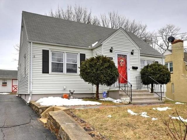 815 Ruth St, Bridgeport, CT 06606