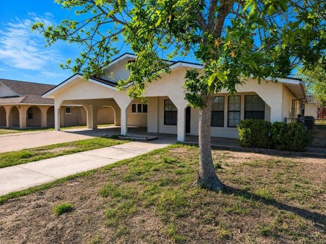 815 W 6th St, Del Rio, TX 78840
