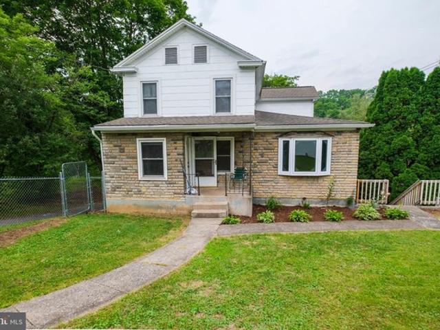 815 W Water St, Bellefonte, PA 16823