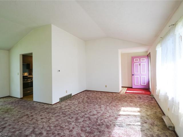 815 W Shore Blvd