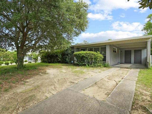 815 Woodland Dr, Pensacola, FL 32503