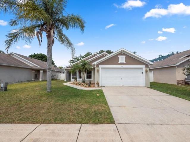 815 Windsor Estates Dr, Davenport, FL 33837