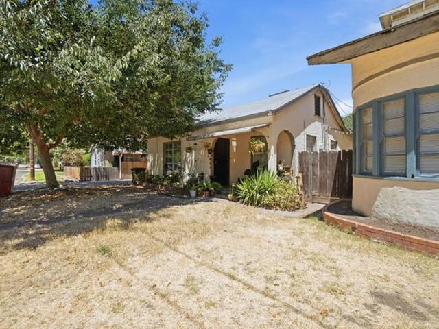 815 Wright St, Modesto, CA 95350