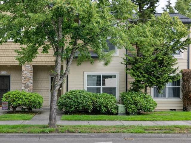 8165 NE Wilkins St, Hillsboro, OR 97006