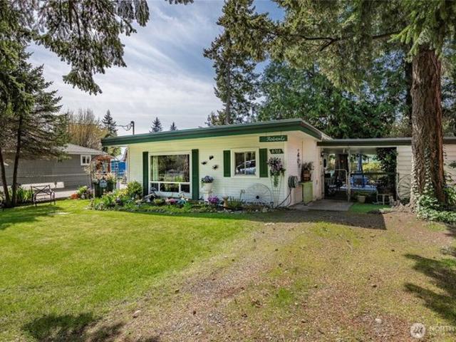 8165 Harborview Rd, Birch Bay, WA 98230