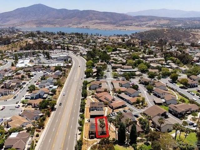 8166 Paradise Valley Ct, Spring Valley, CA 91977