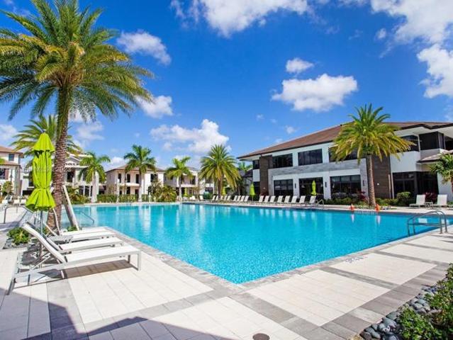 8167 41st NW #104, Doral, FL 33166