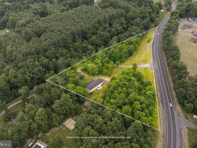 8160 Northwestern Pike