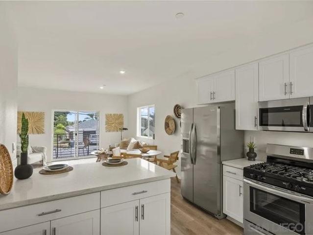 8160 Golden Ave, Lemon Grove, CA 91945