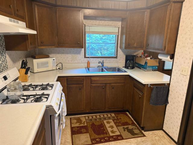 8160 w amberg wausaukee road