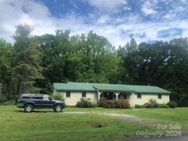 8161 PINE LAKE RD, DENVER, NC 28037 Single Family Residence Fo.