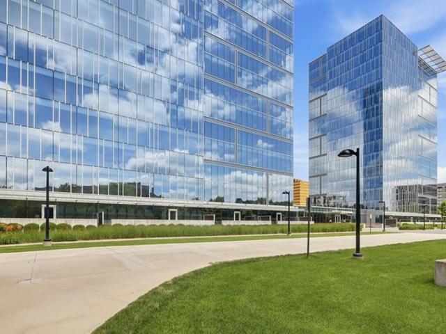8161 33rd Ave S Unit 804, Bloomington, MN 55425