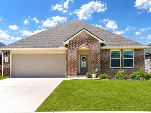 8162 Olde Town Ct, Alexandria, LA 71303