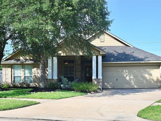 8163 Dune Brook Dr, Houston, TX 77089