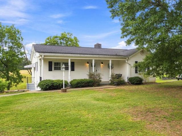 816 Chick Springs Rd, Taylors, SC 29687