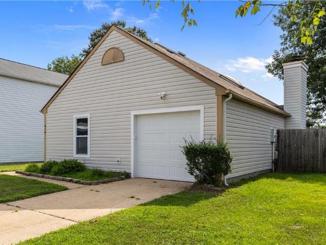 816 Chimney Hill PW