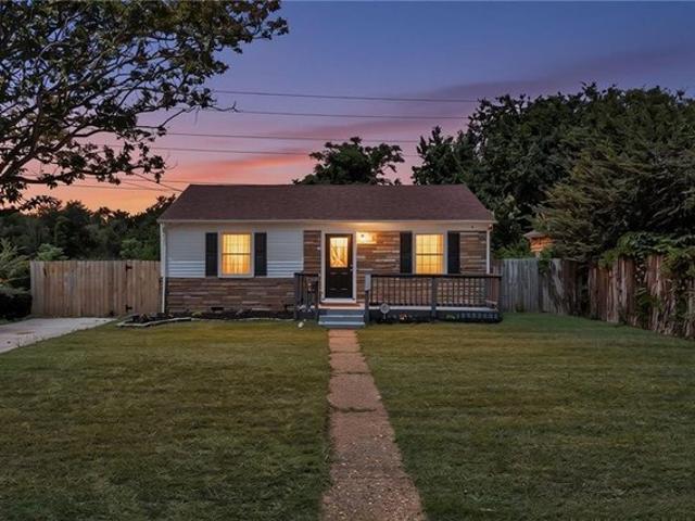 816 Craten Rd, Norfolk, VA 23513