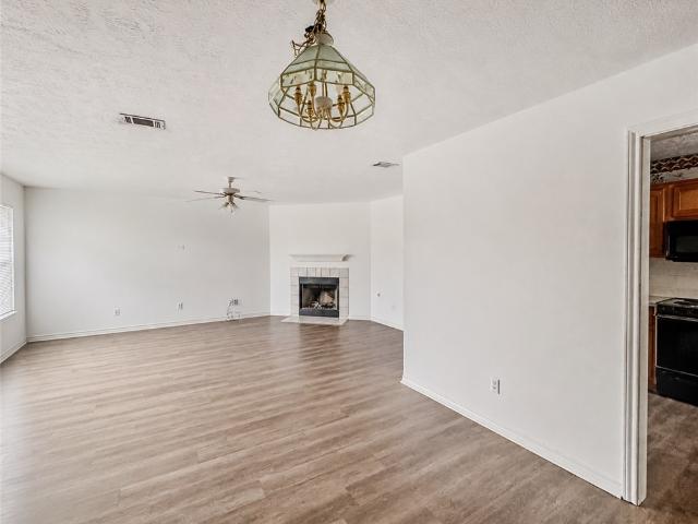 816 Azalea Court