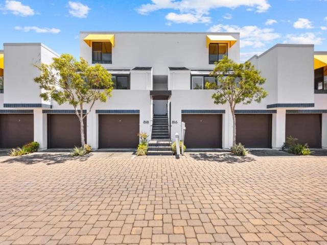 816 Balboa Lane