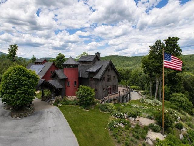 816 Black Bear Rd, Jamaica, VT 05343