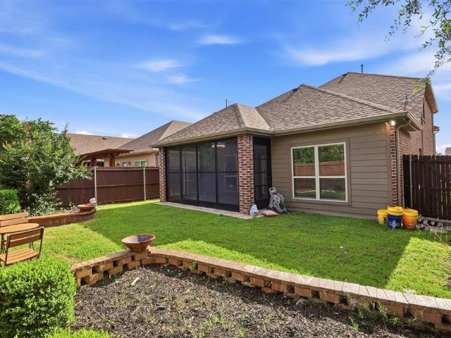 816 Gray Fox Drive