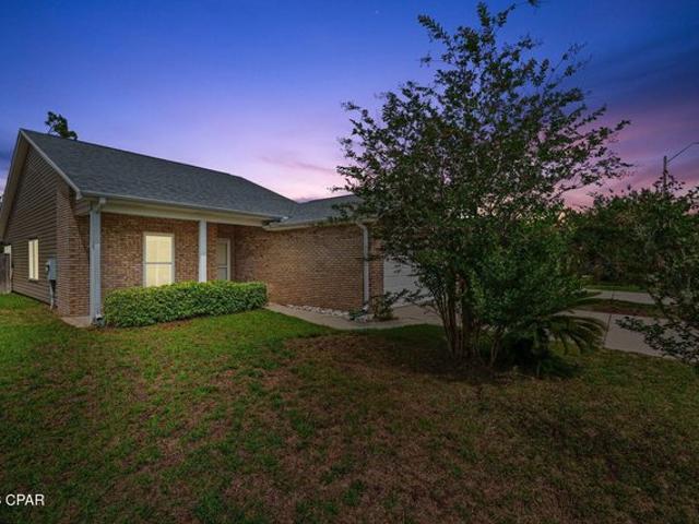 816 E 24th St, Lynn Haven, FL 32444