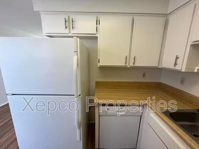 816 E Cottonwood Rd, Unit 3 Condos in Palm Springs, CA