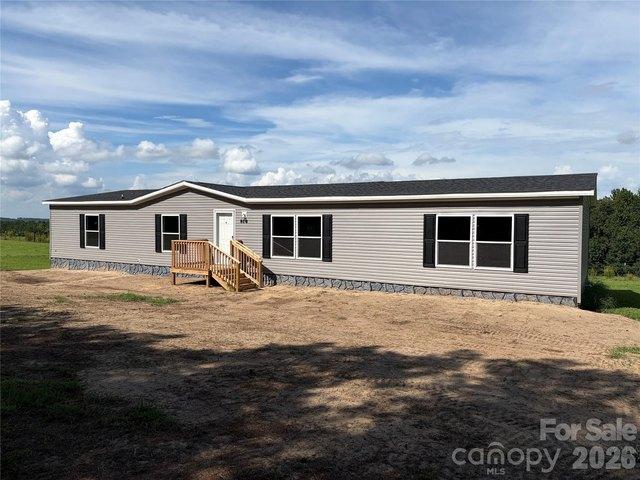 816 Hough St, Mount Croghan, SC 29727