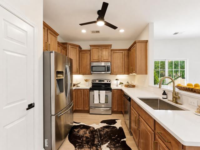 816 Hemingway Circle