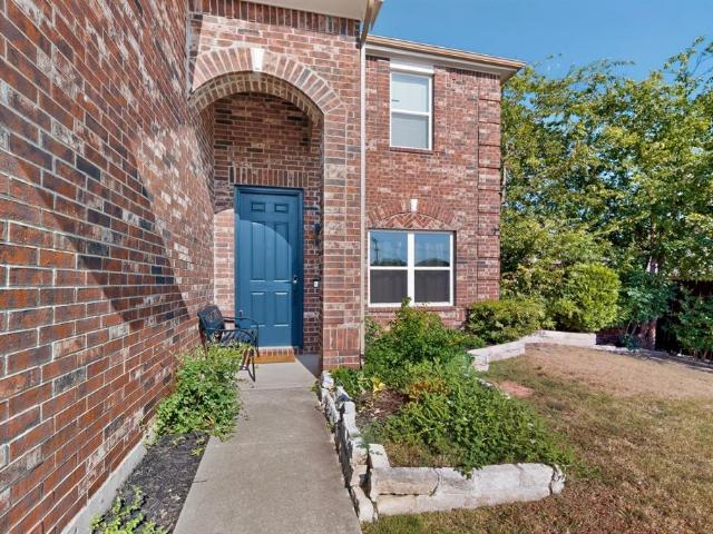 816 Lone Pine Drive