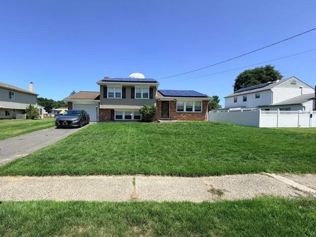 816 Lancing Rd, West Deptford, NJ 08096