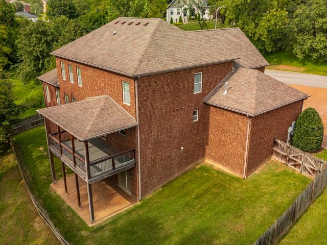 816 Lynn Dr