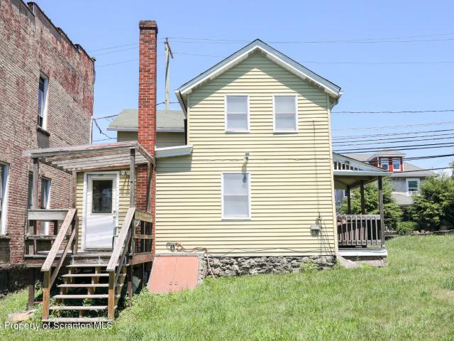 816 Moosic Street