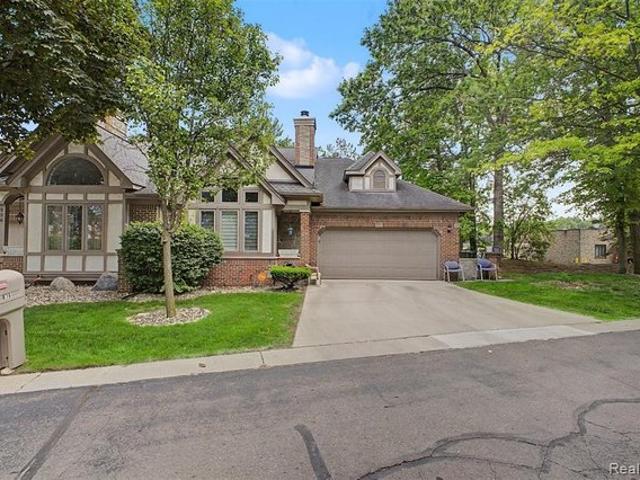 816 N Beech Daly Rd, Dearborn Heights, MI 48127