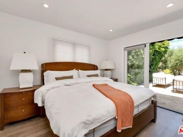 816 N McCadden Pl, Los Angeles, CA 90038