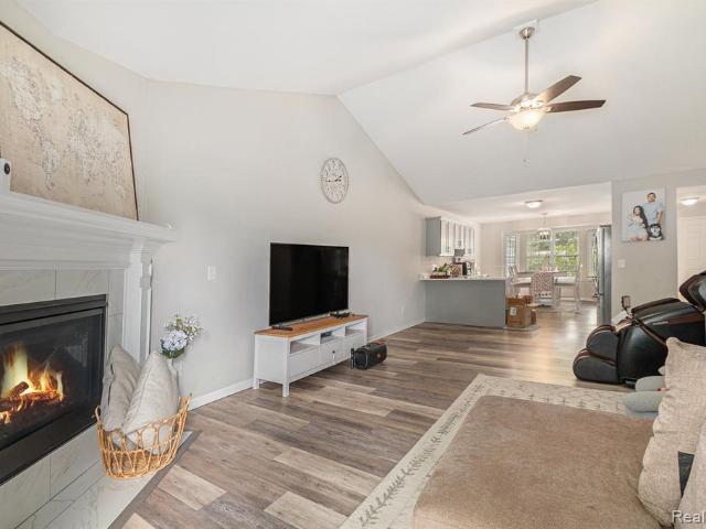816 Nelsons Ridge Drive