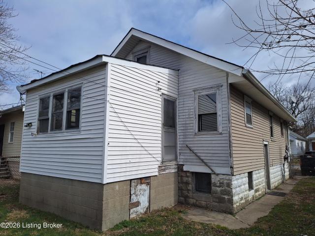 816 S 37th St