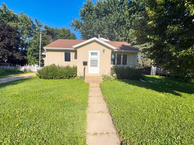 816 S Broadway St, Spring Valley, MN 55975