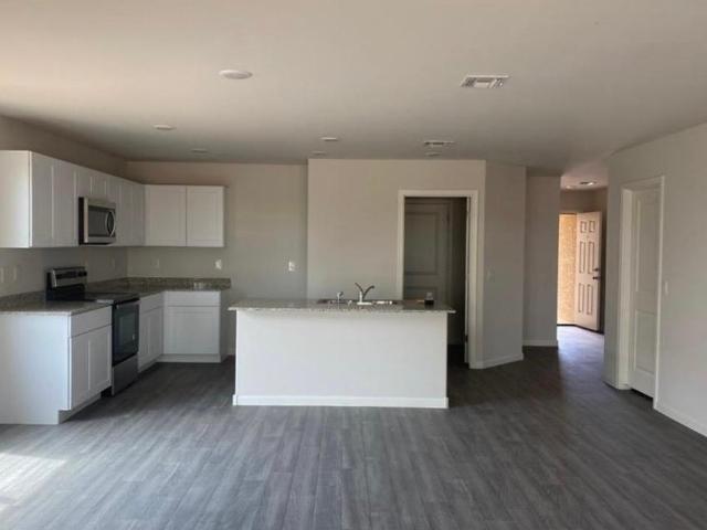 816 S Silvercreek Court