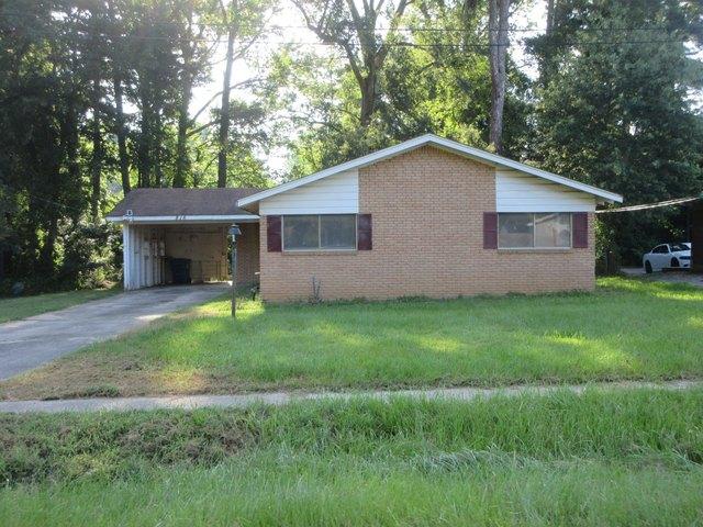 816 S Spruce St, Vivian, LA 71082