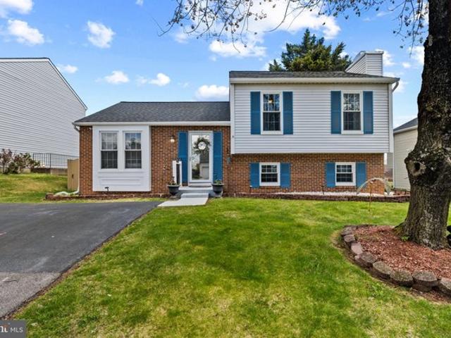 816 Sunnyfield Ln, Baltimore, MD 21225