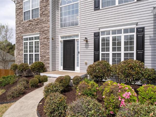 816 Pond View Lane