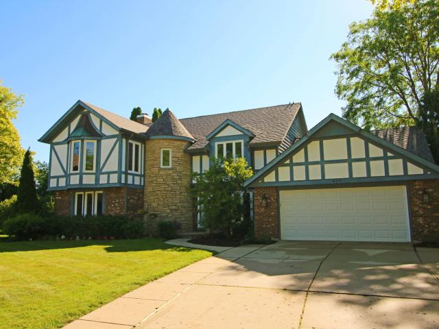 816 Paddock Lane