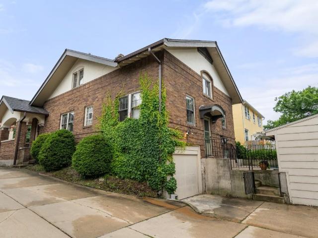 816 Paris Avenue