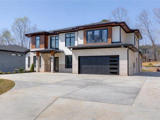 816 Riverside Road