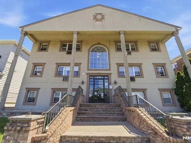816 W Grand St Apt 3B, Elizabeth, NJ 07202