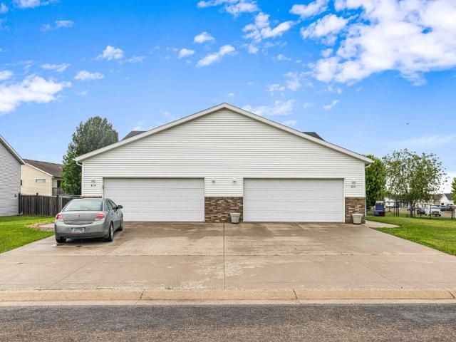816 Woodbridge Circle
